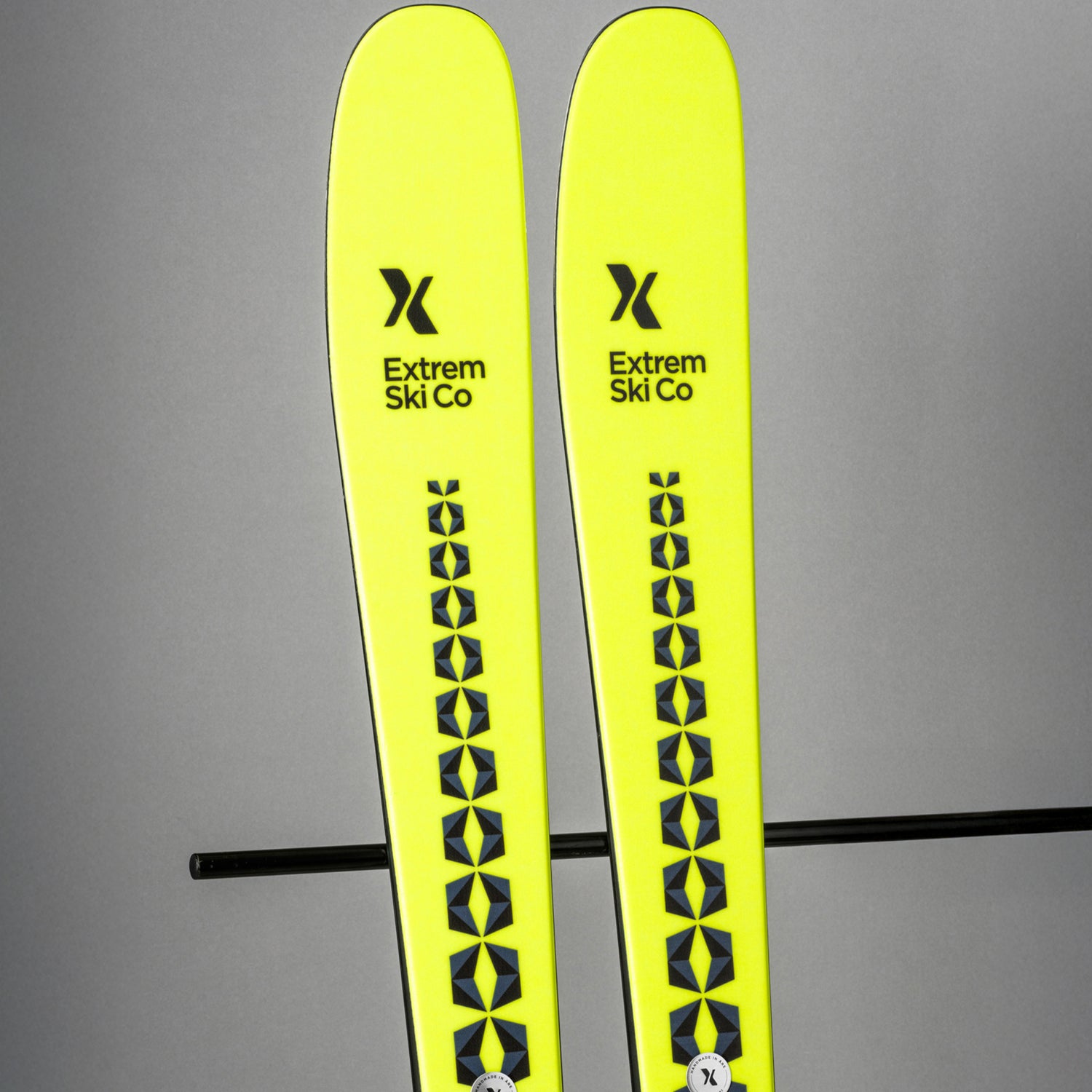 Extrem - Skidor - Handla online här!